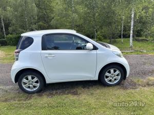 White Toyota IQ 2010 in Tallinn, with an engine capacity of 1.00 L and mileage of 125 thousand km for 2650 €, photo 6 on AUTOMOTO.COM.LV