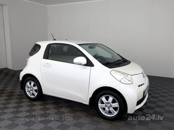Balts Toyota IQ 2011 Tallina, ar dzinēja tilpumu 1.00 L un nobraukumu 71 tūkst. km par 2299 €, foto 1 vietnē AUTOMOTO.COM.LV