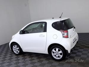 Белый Тойота АйКью 2011 в Таллин, объемом двигателя 1.00 л и пробегом 71 тыс. км за 2299 €, фото 5 на AUTOMOTO.COM.LV