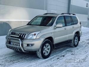 Beige Toyota Land Cruiser 2006 in Tallinn, with an engine capacity of 4.00 L and mileage of 247 thousand km for 17990 €, photo 5 on AUTOMOTO.COM.LV