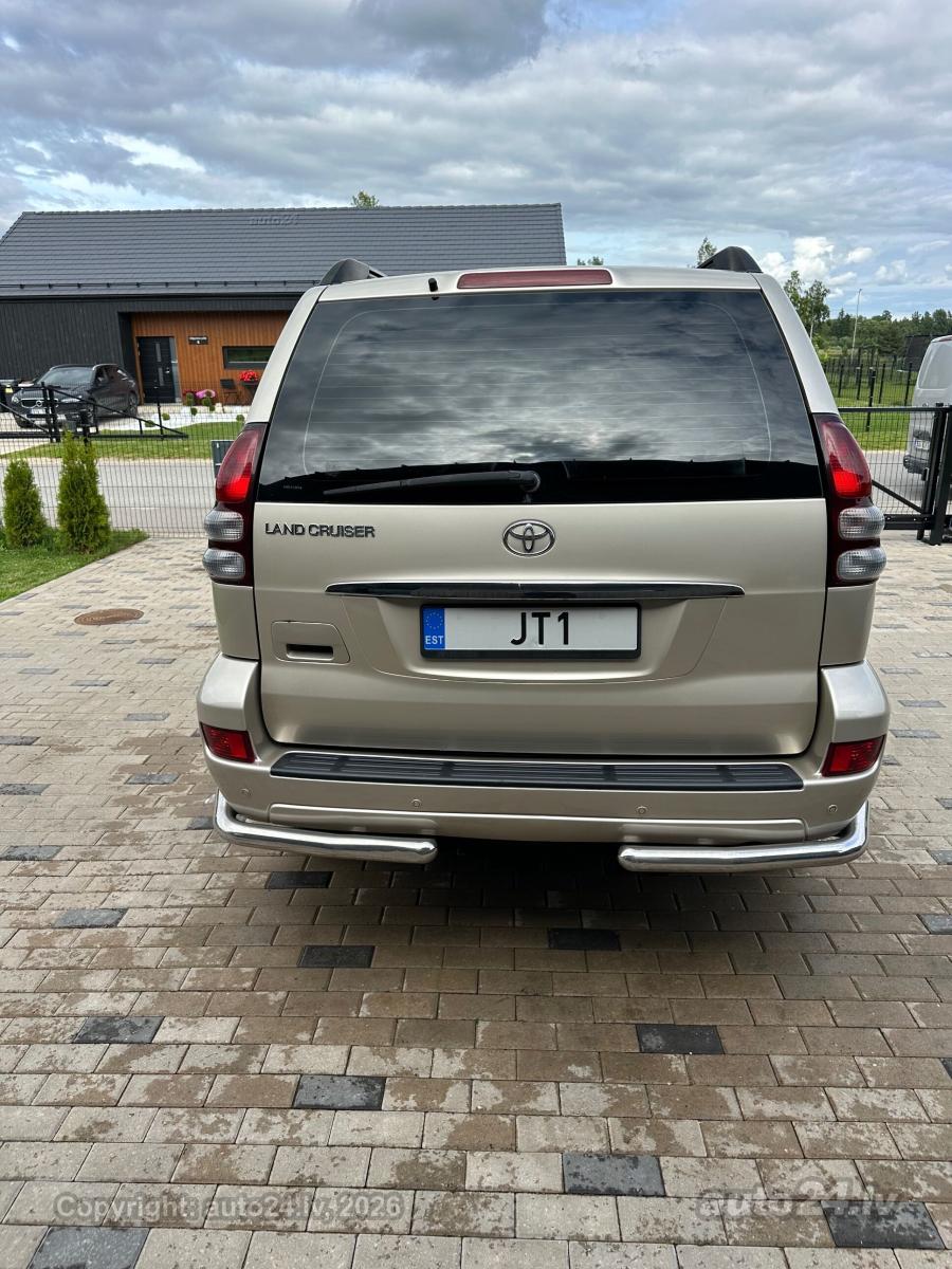Beige Toyota Land Cruiser 2007 in Tallinn, with an engine capacity of 3.00 L and mileage of 283 thousand km for 11500 €, photo 6 on AUTOMOTO.COM.LV