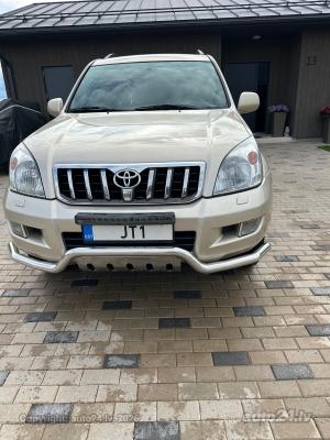 Beige Toyota Land Cruiser 2007 in Tallinn, with an engine capacity of 3.00 L and mileage of 283 thousand km for 11500 €, photo 8 on AUTOMOTO.COM.LV