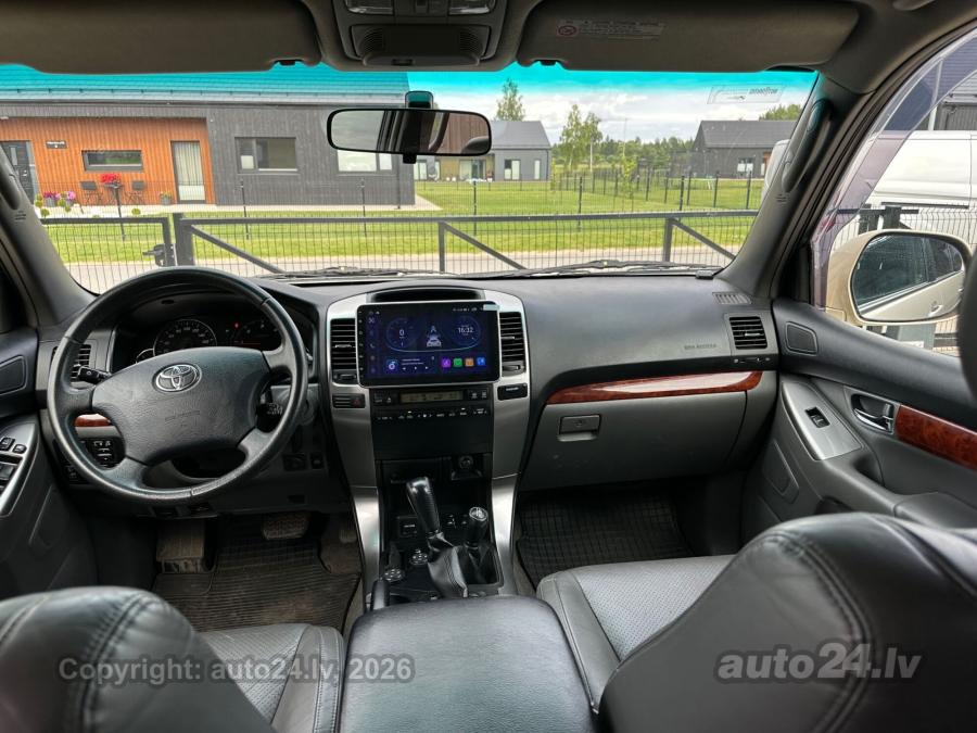 Beige Toyota Land Cruiser 2007 in Tallinn, with an engine capacity of 3.00 L and mileage of 283 thousand km for 11500 €, photo 17 on AUTOMOTO.COM.LV