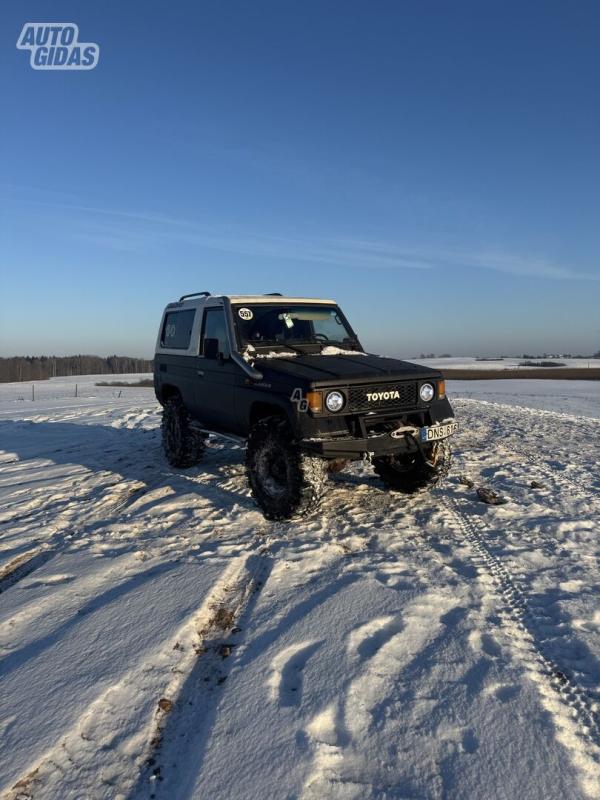 Черный Тойота Ленд Крузер 1988 в Ширвинтос, объемом двигателя 3.00 л и пробегом 401 тыс. км за 14000 €, фото 1 на AUTOMOTO.COM.LV
