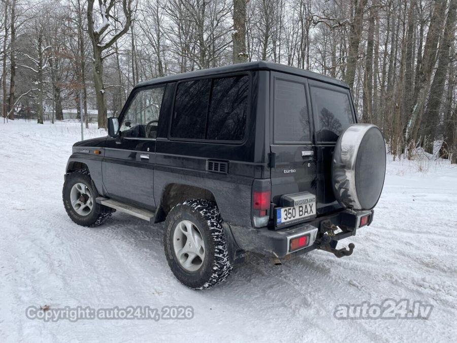 Melns Toyota Land Cruiser 1994 Tallina, ar dzinēja tilpumu 2.40 L un nobraukumu 232 tūkst. km par 13900 €, foto 8 vietnē AUTOMOTO.COM.LV