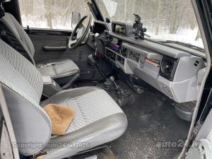 Melns Toyota Land Cruiser 1994 Tallina, ar dzinēja tilpumu 2.40 L un nobraukumu 232 tūkst. km par 13900 €, foto 11 vietnē AUTOMOTO.COM.LV