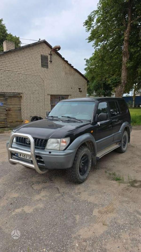 Black Toyota Land Cruiser 1998 in Taurage, with an engine capacity of 2.98 L and mileage of 265 thousand km for 5500 €, photo 4 on AUTOMOTO.COM.LV