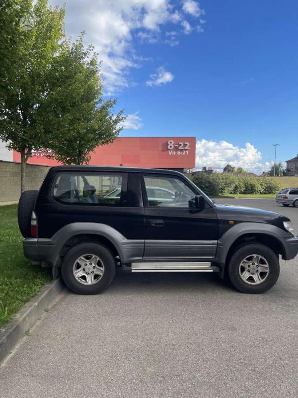 Melns Toyota Land Cruiser 1999 Ukmergė, ar dzinēja tilpumu 2.98 L un nobraukumu 261 tūkst. km par 3500 €, foto 3 vietnē AUTOMOTO.COM.LV