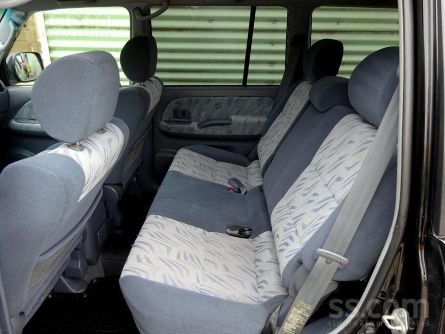 Black Toyota Land Cruiser 2000 in Riga, with an engine capacity of 3.00 L and mileage of 257 thousand km for 8900 €, photo 8 on AUTOMOTO.COM.LV