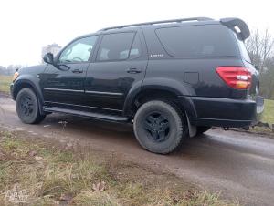 Black Toyota Land Cruiser 2001 in Kaunas, with an engine capacity of 4.70 L and mileage of 198 thousand km for 6700 €, photo 4 on AUTOMOTO.COM.LV