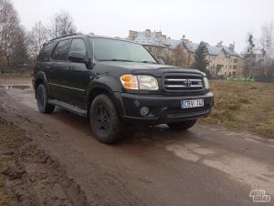Black Toyota Land Cruiser 2001 in Kaunas, with an engine capacity of 4.70 L and mileage of 198 thousand km for 6700 €, photo 7 on AUTOMOTO.COM.LV