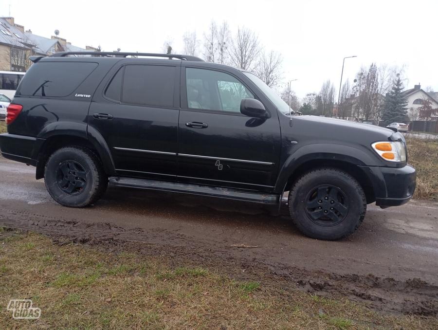 Black Toyota Land Cruiser 2001 in Kaunas, with an engine capacity of 4.70 L and mileage of 198 thousand km for 6700 €, photo 9 on AUTOMOTO.COM.LV