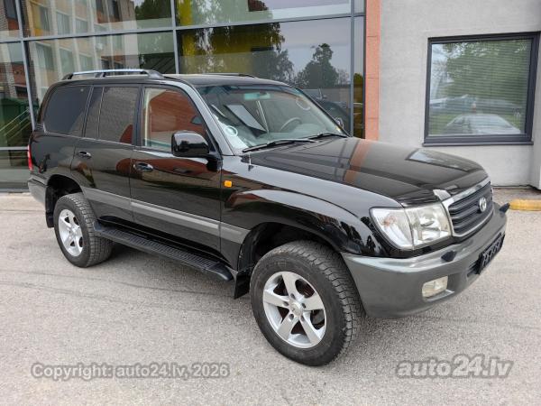 Black Toyota Land Cruiser 2002 in Tartu, with an engine capacity of 0.00 L and mileage of 384 thousand km for 19500 €, photo 1 on AUTOMOTO.COM.LV