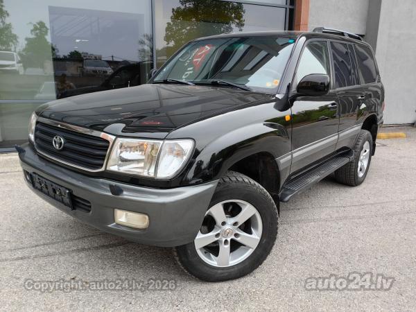 Black Toyota Land Cruiser 2002 in Tartu, with an engine capacity of 0.00 L and mileage of 384 thousand km for 19500 €, photo 4 on AUTOMOTO.COM.LV