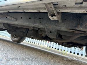 Melns Toyota Land Cruiser 2003 Tallina, ar dzinēja tilpumu 3.00 L un nobraukumu 270 tūkst. km par 7200 €, foto 23 vietnē AUTOMOTO.COM.LV