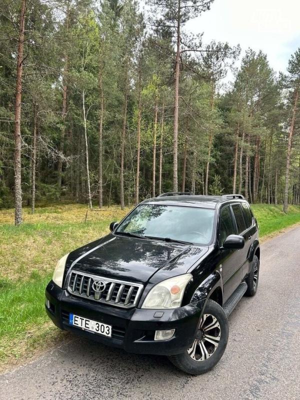 Melns Toyota Land Cruiser 2004 Šauļi, ar dzinēja tilpumu 3.00 L un nobraukumu 380 tūkst. km par 7800 €, foto 5 vietnē AUTOMOTO.COM.LV