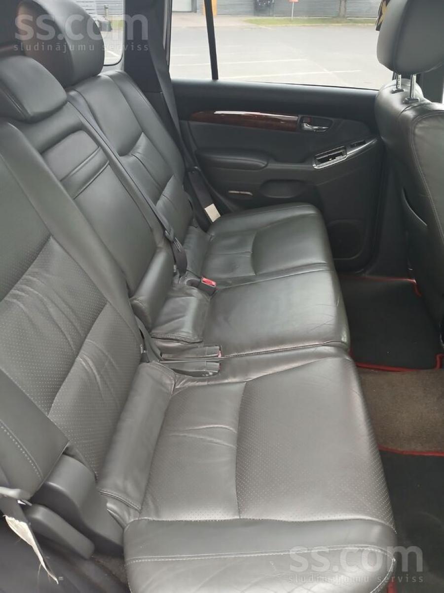 Melns Toyota Land Cruiser 2004 Rīga, ar dzinēja tilpumu 3.00 L un nobraukumu 218 tūkst. km par 8000 €, foto 7 vietnē AUTOMOTO.COM.LV