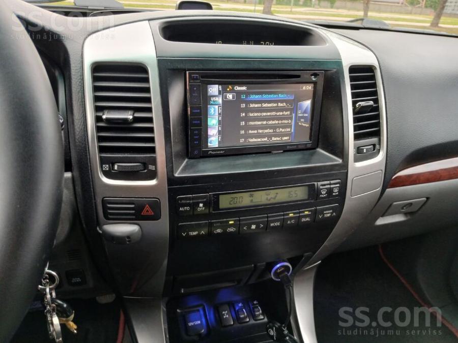 Melns Toyota Land Cruiser 2004 Rīga, ar dzinēja tilpumu 3.00 L un nobraukumu 218 tūkst. km par 8000 €, foto 8 vietnē AUTOMOTO.COM.LV