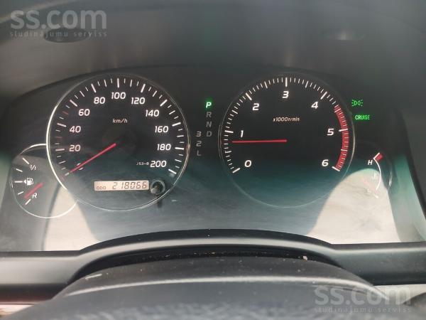 Black Toyota Land Cruiser 2004 in Riga, with an engine capacity of 3.00 L and mileage of 218 thousand km for 8000 €, photo 8 on AUTOMOTO.COM.LV