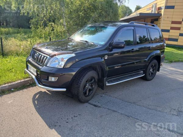 Black Toyota Land Cruiser 2004 in Riga, with an engine capacity of 3.00 L and mileage of 218 thousand km for 8000 €, photo 10 on AUTOMOTO.COM.LV