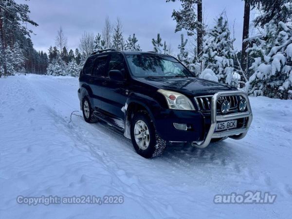 Black Toyota Land Cruiser 2005 in Tallinn, with an engine capacity of 3.00 L and mileage of 379 thousand km for 8700 €, photo 2 on AUTOMOTO.COM.LV