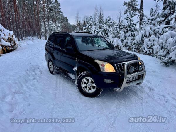 Melns Toyota Land Cruiser 2005 Tallina, ar dzinēja tilpumu 3.00 L un nobraukumu 379 tūkst. km par 8700 €, foto 11 vietnē AUTOMOTO.COM.LV