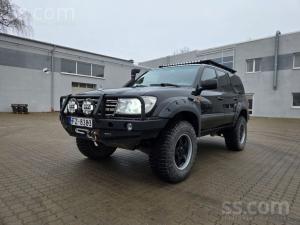 Melns Toyota Land Cruiser 2005 Rīga, ar dzinēja tilpumu 4.20 L un nobraukumu 375 tūkst. km par 22700 €, foto 4 vietnē AUTOMOTO.COM.LV
