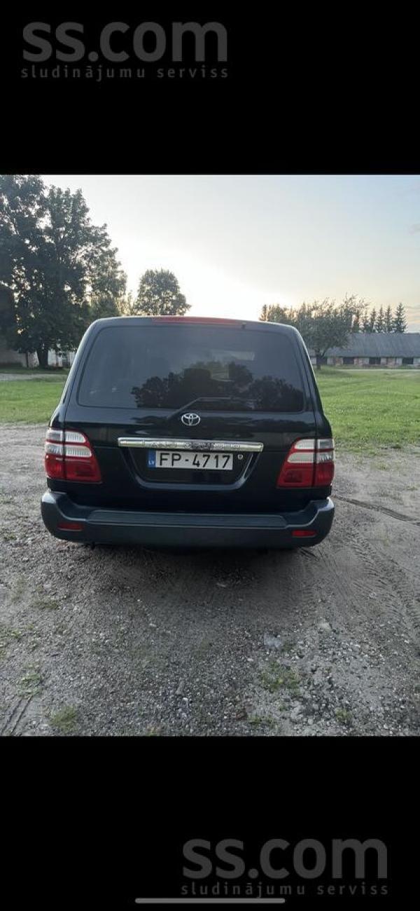 Melns Toyota Land Cruiser 2005 Ludza, ar dzinēja tilpumu 4.20 L un nobraukumu 0 tūkst. km par 13500 €, foto 4 vietnē AUTOMOTO.COM.LV