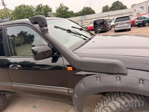 Melns Toyota Land Cruiser 2005 Rīga, ar dzinēja tilpumu 4.20 L un nobraukumu 376 tūkst. km par 18990 €, foto 3 vietnē AUTOMOTO.COM.LV