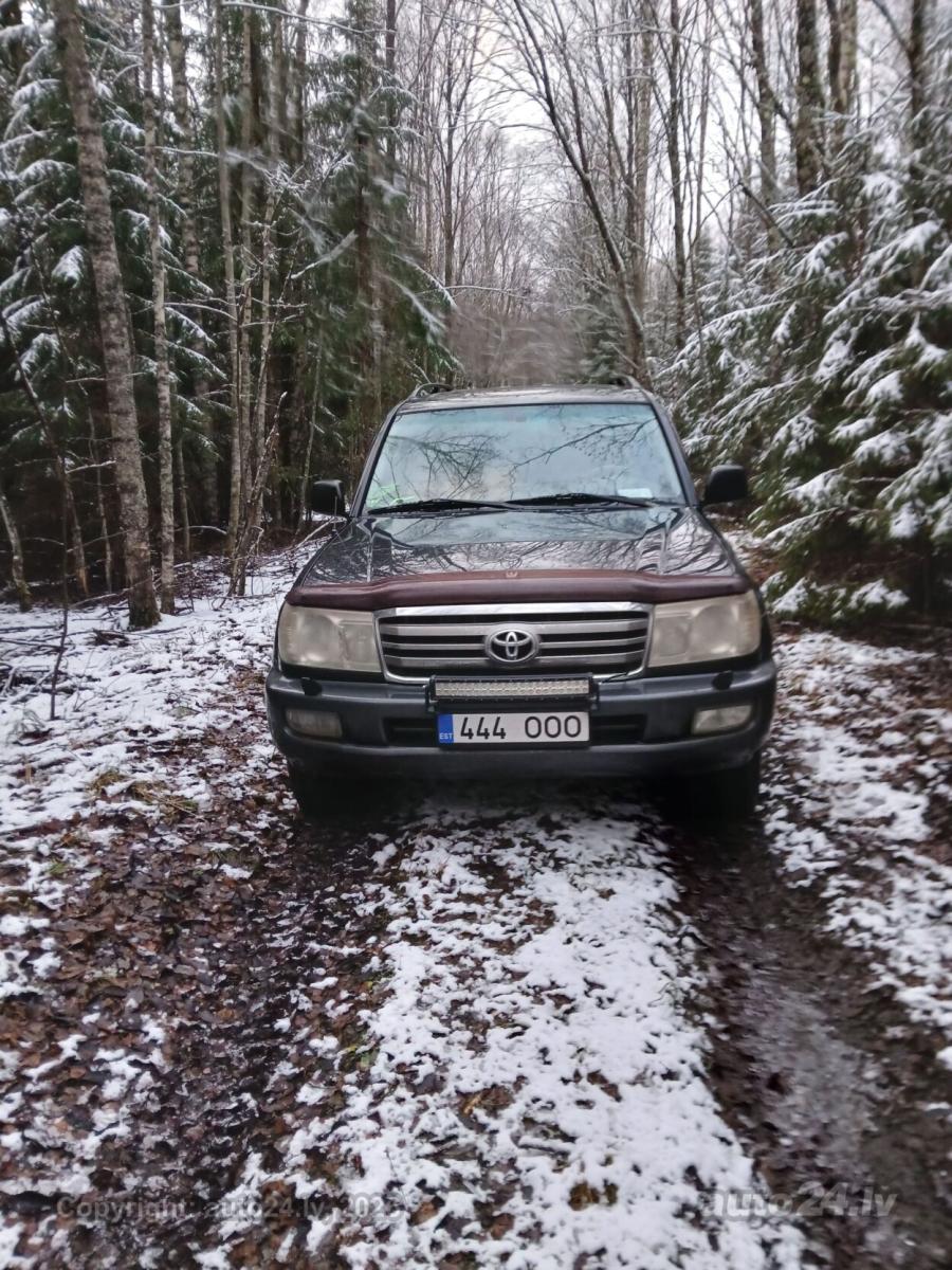 Melns Toyota Land Cruiser 2006 Tallina, ar dzinēja tilpumu 4.20 L un nobraukumu 0 tūkst. km par 20000 €, foto 1 vietnē AUTOMOTO.COM.LV
