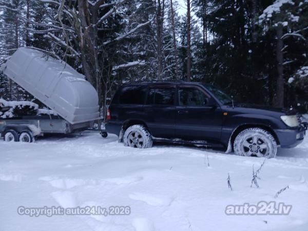 Черный Тойота Ленд Крузер 2006 в Таллин, объемом двигателя 4.20 л и пробегом 0 тыс. км за 20000 €, фото 2 на AUTOMOTO.COM.LV