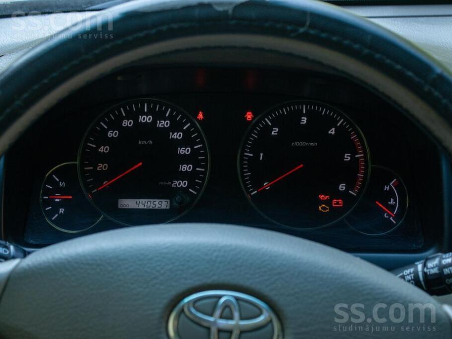 Black Toyota Land Cruiser 2006 in Liepaja, with an engine capacity of 3.00 L and mileage of 440 thousand km for 8000 €, photo 9 on AUTOMOTO.COM.LV