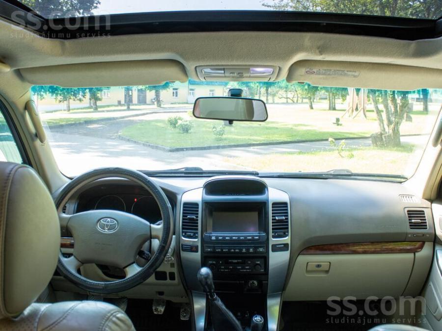 Black Toyota Land Cruiser 2006 in Liepaja, with an engine capacity of 3.00 L and mileage of 440 thousand km for 8000 €, photo 11 on AUTOMOTO.COM.LV