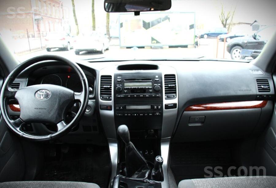 Melns Toyota Land Cruiser 2006 Rēzekne, ar dzinēja tilpumu 3.00 L un nobraukumu 371 tūkst. km par 7995 €, foto 6 vietnē AUTOMOTO.COM.LV