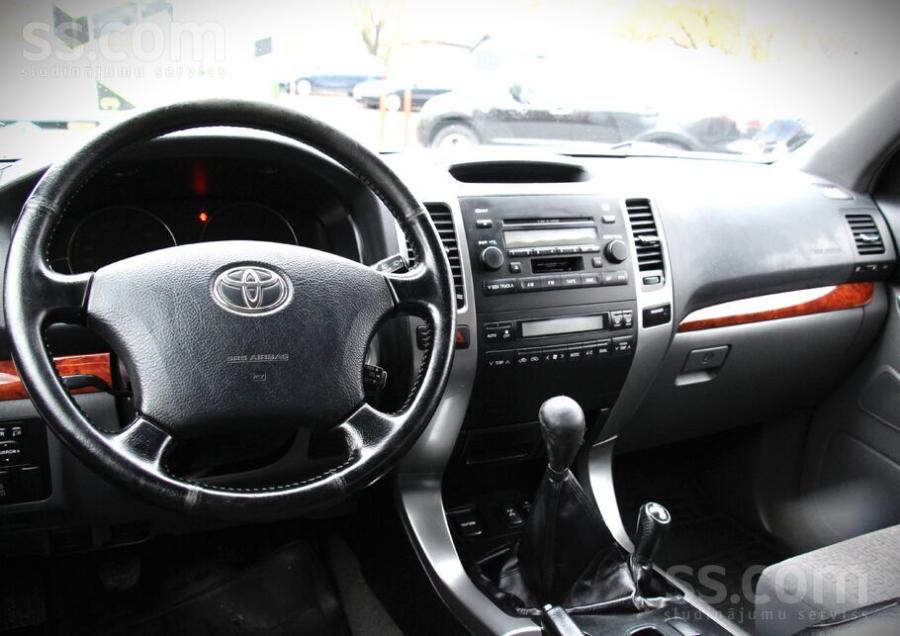 Melns Toyota Land Cruiser 2006 Rēzekne, ar dzinēja tilpumu 3.00 L un nobraukumu 371 tūkst. km par 7995 €, foto 7 vietnē AUTOMOTO.COM.LV