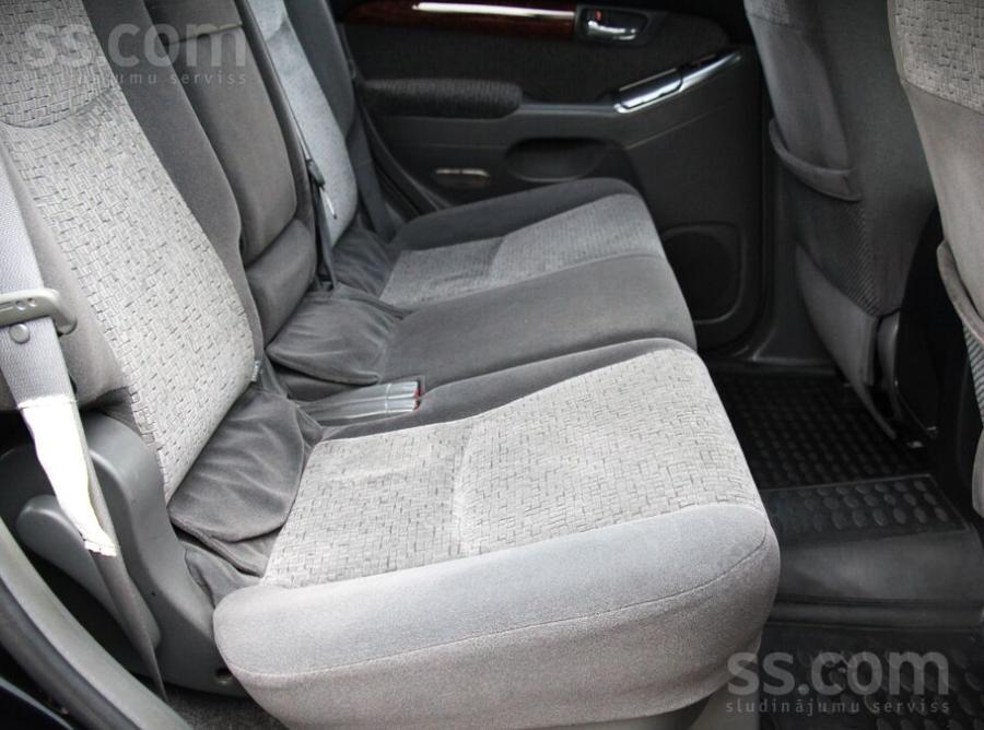 Melns Toyota Land Cruiser 2006 Rēzekne, ar dzinēja tilpumu 3.00 L un nobraukumu 371 tūkst. km par 7995 €, foto 12 vietnē AUTOMOTO.COM.LV