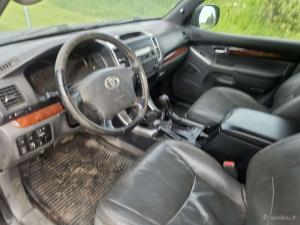 Melns Toyota Land Cruiser 2006 Kupiškis, ar dzinēja tilpumu 3.00 L un nobraukumu 460 tūkst. km par 6500 €, foto 6 vietnē AUTOMOTO.COM.LV