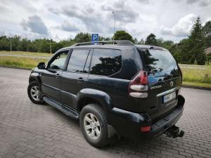 Black Toyota Land Cruiser 2006 in Utena, with an engine capacity of 3.00 L and mileage of 450 thousand km for 5900 €, photo 4 on AUTOMOTO.COM.LV