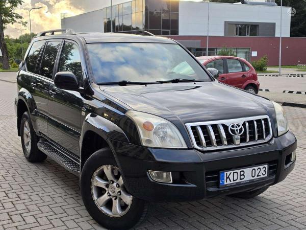 Melns Toyota Land Cruiser 2006 Šilutė, ar dzinēja tilpumu 2.98 L un nobraukumu 317 tūkst. km par 7700 €, foto 10 vietnē AUTOMOTO.COM.LV