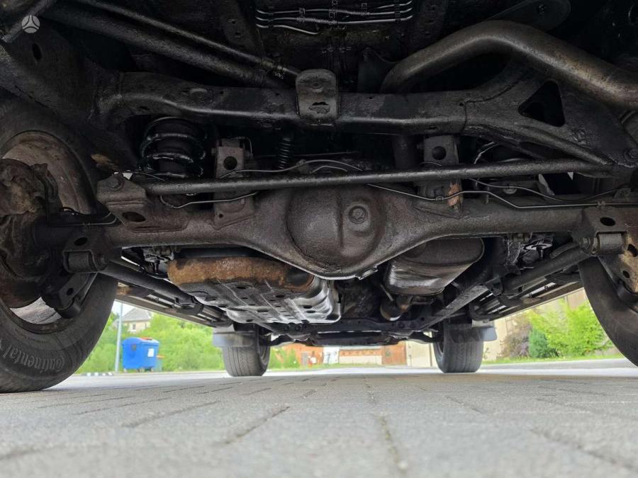 Melns Toyota Land Cruiser 2006 Šilutė, ar dzinēja tilpumu 2.98 L un nobraukumu 317 tūkst. km par 7700 €, foto 16 vietnē AUTOMOTO.COM.LV
