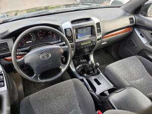 Melns Toyota Land Cruiser 2006 Šilutė, ar dzinēja tilpumu 2.98 L un nobraukumu 317 tūkst. km par 7700 €, foto 34 vietnē AUTOMOTO.COM.LV