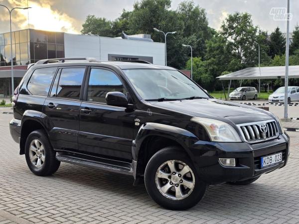 Melns Toyota Land Cruiser 2006 Šilutė, ar dzinēja tilpumu 3.00 L un nobraukumu 317 tūkst. km par 7700 €, foto 9 vietnē AUTOMOTO.COM.LV