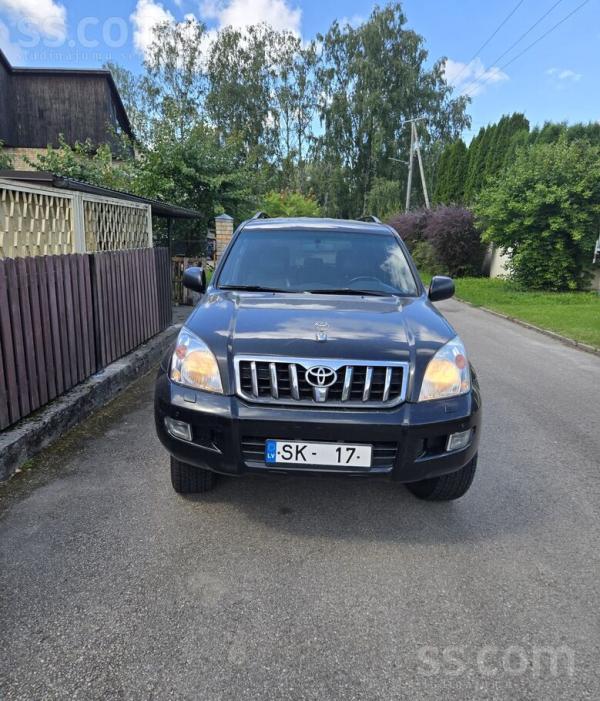 Black Toyota Land Cruiser 2006 in Riga, with an engine capacity of 3.00 L and mileage of 207 thousand km for 14000 €, photo 1 on AUTOMOTO.COM.LV