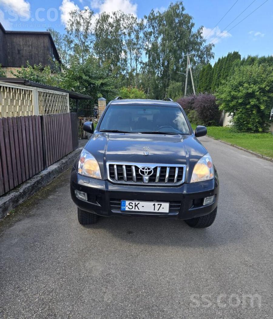 Black Toyota Land Cruiser 2006 in Riga, with an engine capacity of 3.00 L and mileage of 207 thousand km for 14000 €, photo 1 on AUTOMOTO.COM.LV