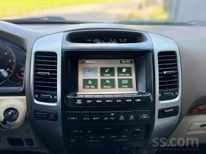 Melns Toyota Land Cruiser 2006 Rīga, ar dzinēja tilpumu 3.00 L un nobraukumu 356 tūkst. km par 9200 €, foto 13 vietnē AUTOMOTO.COM.LV