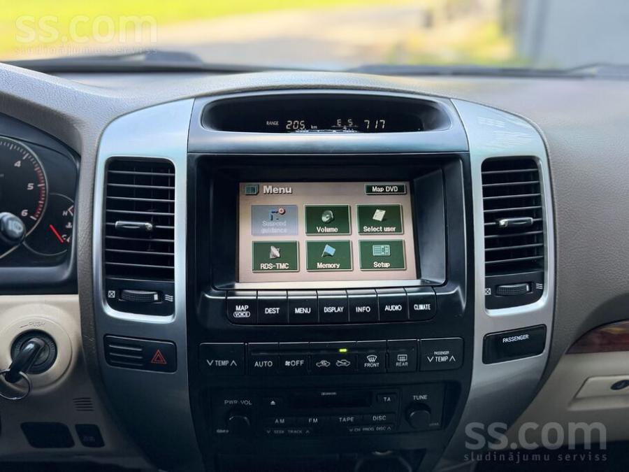 Melns Toyota Land Cruiser 2006 Rīga, ar dzinēja tilpumu 3.00 L un nobraukumu 356 tūkst. km par 9200 €, foto 13 vietnē AUTOMOTO.COM.LV