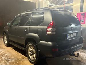 Black Toyota Land Cruiser 2007 in Rapla, with an engine capacity of 3.00 L and mileage of 589 thousand km for 6500 €, photo 2 on AUTOMOTO.COM.LV