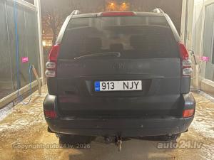 Black Toyota Land Cruiser 2007 in Rapla, with an engine capacity of 3.00 L and mileage of 589 thousand km for 6500 €, photo 6 on AUTOMOTO.COM.LV