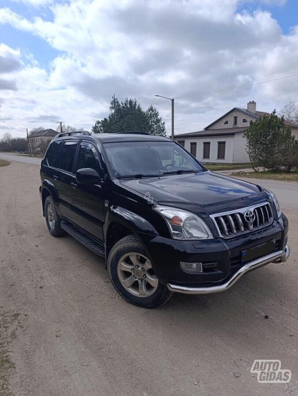 Black Toyota Land Cruiser 2007 in Birzai, with an engine capacity of 3.00 L and mileage of 347 thousand km for 10000 €, photo 1 on AUTOMOTO.COM.LV