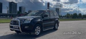 Melns Toyota Land Cruiser 2007 Tallina, ar dzinēja tilpumu 3.00 L un nobraukumu 174 tūkst. km par 16800 €, foto  vietnē AUTOMOTO.COM.LV